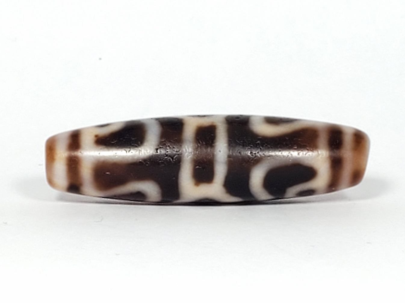 Ancient Guru Rinpoche's Dharma Cap Motif Dzi Bead (TiD-Anc-b-GRDC-1012 ...